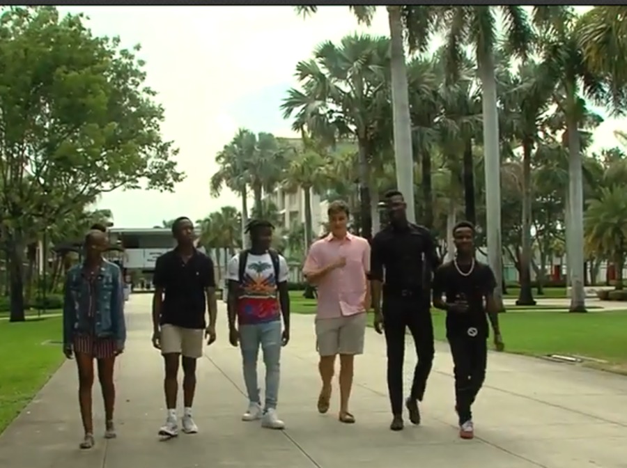 First generation college students receive scholarship to FAU - wptv.com