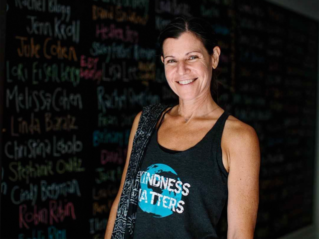 Boca Raton woman honored for kindness group - wptv.com